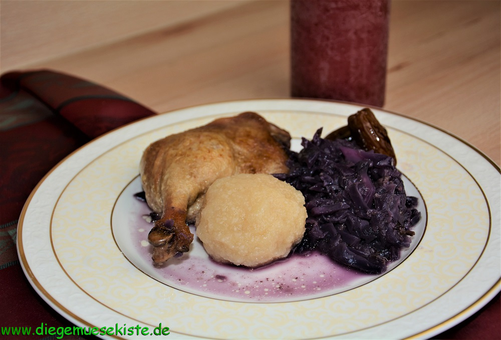 Entenkeulen mit Dattel-Rotkohl – Die Gemüsekiste